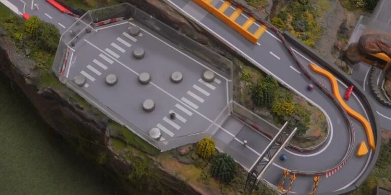 Super Marble Race: The Ultimate High-Speed Marble Showdown